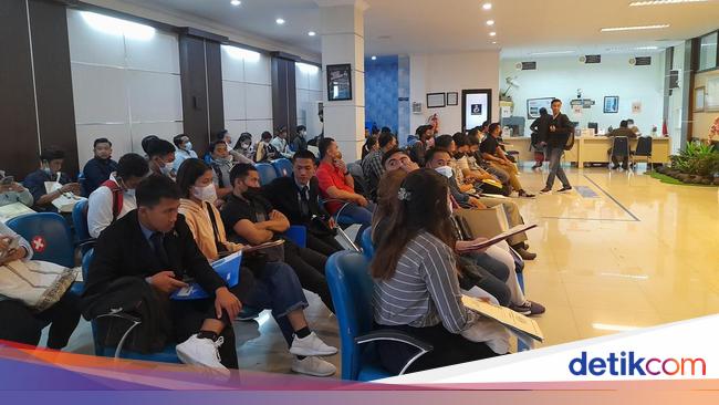 M-Paspor Kerap Bermasalah Jadi Pemicu Antrean di Imigrasi Denpasar