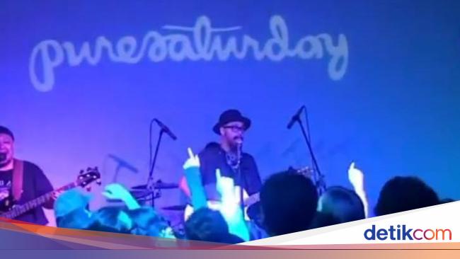 Pure Saturday Sukses Guncang Fikom Festival 2022 Unisba