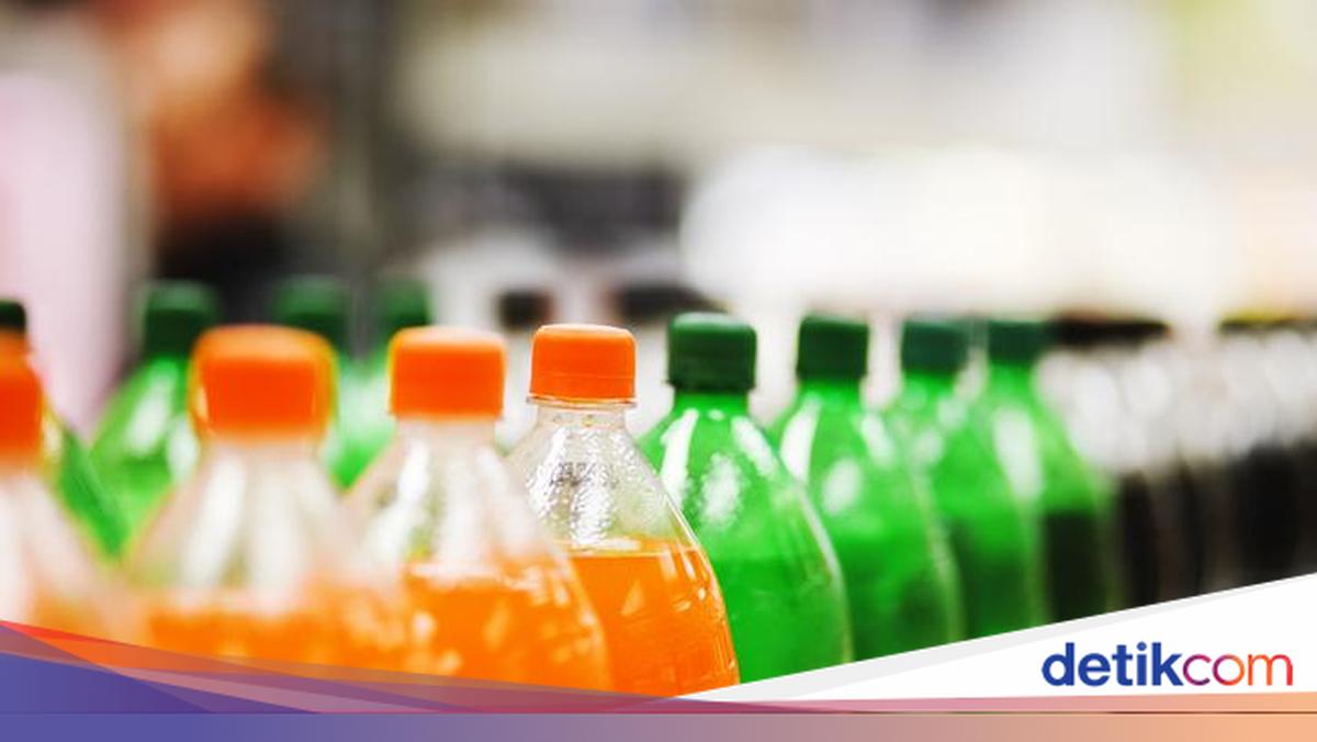 Setelah 60 Tahun Digunakan, Botol Plastik Hijau Sprite Dipensiunkan