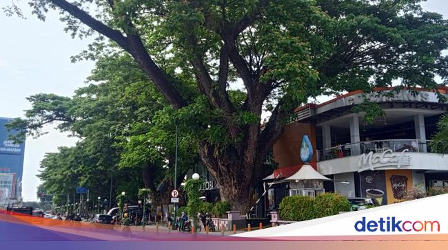 Potret Lapangan Merdeka Medan Sebelum Direvitalisasi