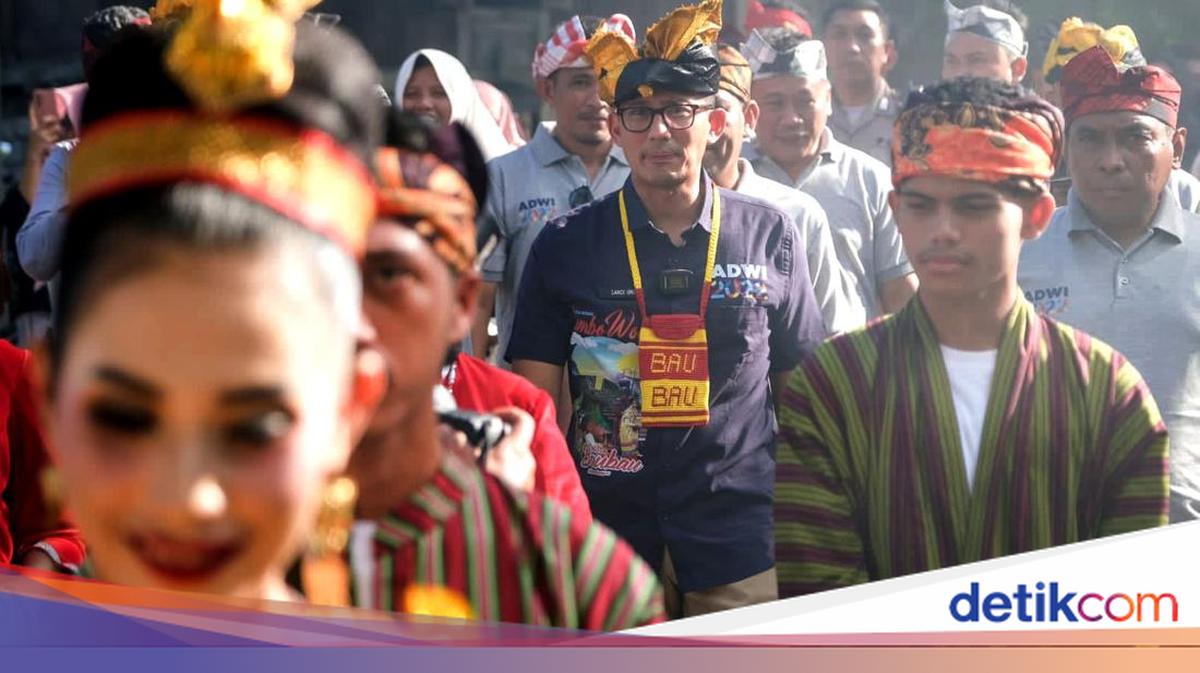 Menteri Sandiaga Kunjungi Benteng Wolio di Buton