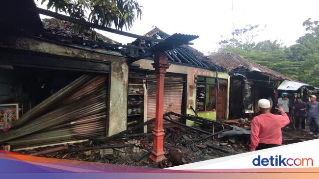 2 Rumah Terbakar di Boyolali, 1 Korban Luka-Mobil Ikut Hangus