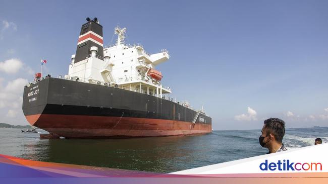 Ini Kapal Tanker Panama yang Diamankan di Batam