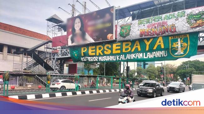 5 Hari Jelang Ultah Ke-95 Persebaya, Spanduk Bonek Hiasi Kota