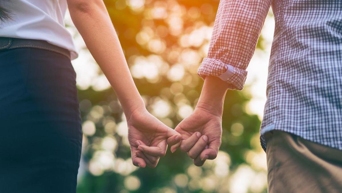 Apa Itu FWB Alias Friends With Benefit? Ini Arti dan Dampaknya