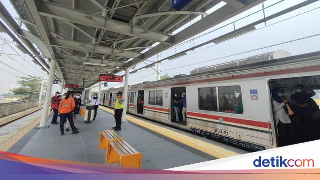 Hari Pertama Beroperasi, Stasiun Matraman Sepi Penumpang