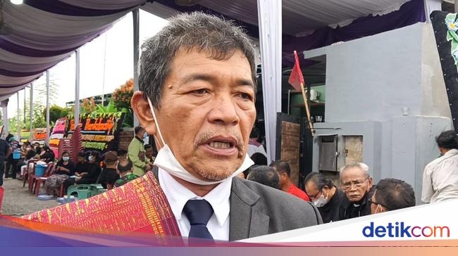 WTP Simarmata Dimakamkan Besok di Samosir dengan Adat Sarimatua