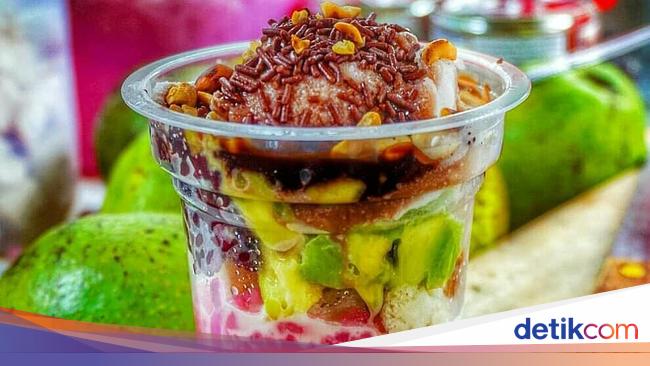 Manis Segar! 20 Es Doger dan Es Podeng Ada di Sini