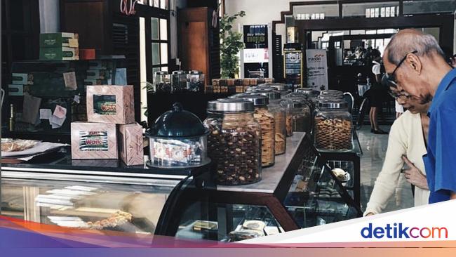 Bertahan Lintas Generasi, Ini 10 Toko Roti Legendaris di Indonesia