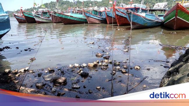 Tumpahan Minyak Berceceran di Perairan Cilacap, Pertamina Cari Penyebabnya