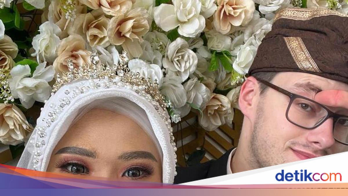 10 Foto Wanita Lombok Viral Dinikahi Bule, Sempat Dikira Kekasih Halu