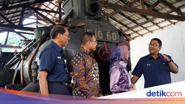 Jalur KA Sawahlunto-Muaro Kalaban Akan Dioperasikan Lagi Jalur KA Sawahlunto-Muaro Kalaban Akan Dioperasikan Lagi