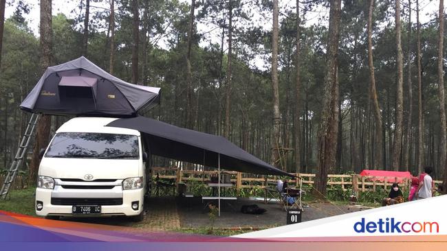 Kemping Ala Sultan, Naik Campervan di Lembang Bandung