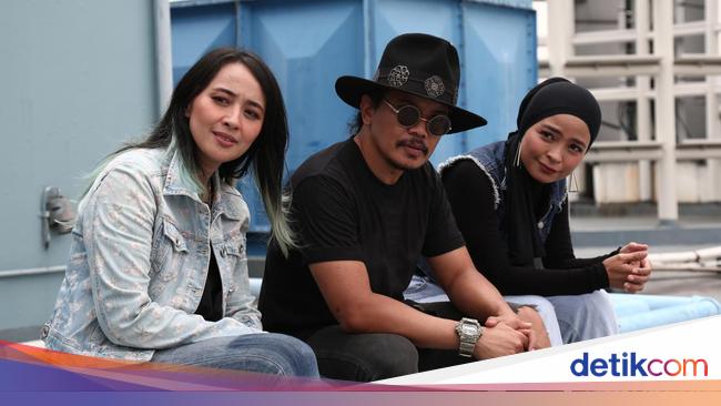 Tentang Tantri Kotak yang Tak Dianggap dan Irfan Bachdim