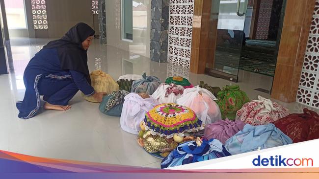Tradisi Banten Pajegan Saat Idul Adha di Kampung Sasak Karangasem