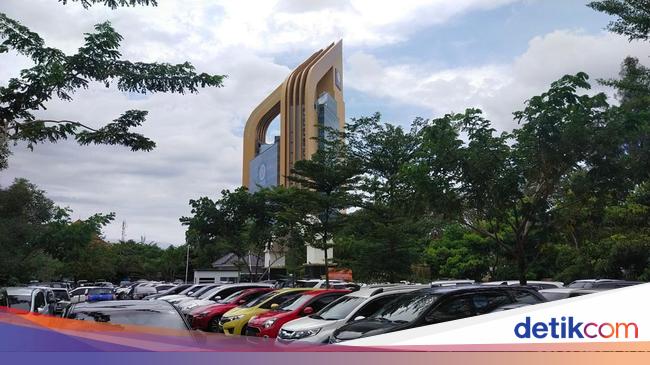Unair Peringkat 345 Kampus Terbaik Dunia, Naik 24 Tingkat dari Sebelumnya
