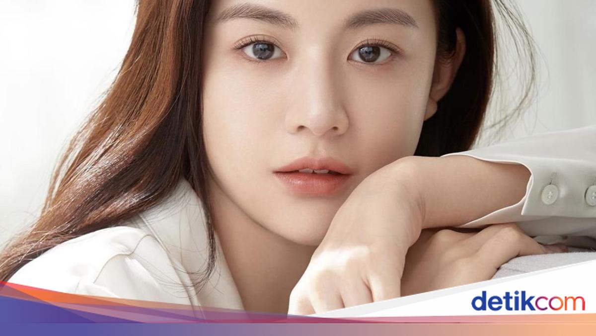Viral Foto Lawas Go Yoon Jung Disebut Oplas, Terbantah Karena Hal Ini