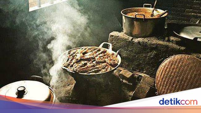 Nostalgia, Yuk! Lihat 10 Potret Suasana Dapur Zaman Dulu