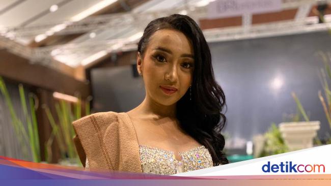 Cinta Puteri Indonesia Sumut untuk Ulos Ramah Lingkungan, Pakai Tiap Hari