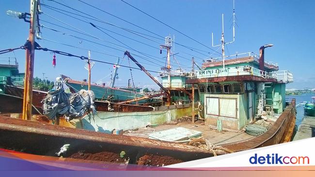 Sambut G20, Kapal-kapal Tua dari Benoa Dipindah ke Pengambengan