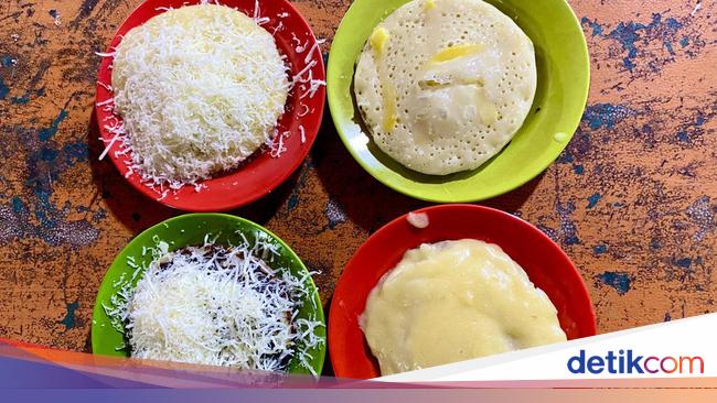 Ngemil Serabi Topping Saus Durian Petruk yang Legit di Kalibata