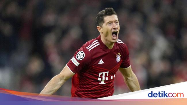 Lewandowski Resmi Berseragam Barcelona Saat Usianya Tak Lagi Muda