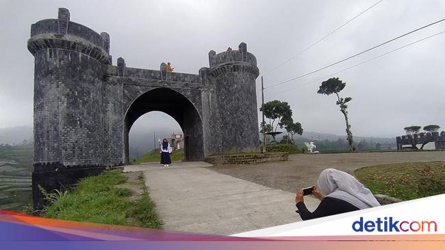 Menikmati Keindahan Alam di Negeri Kahyangan Magelang
