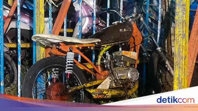 Penampakan Motor Tong Setan yang Terlempar Lukai Penonton di Jember