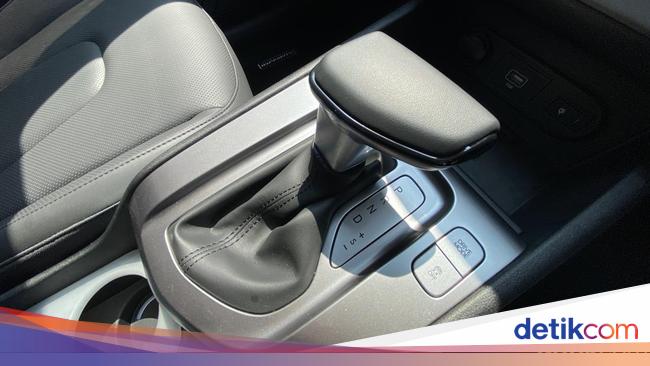 Sering Pakai Mode Transmisi Manual di Mobil Matic, Amankah?