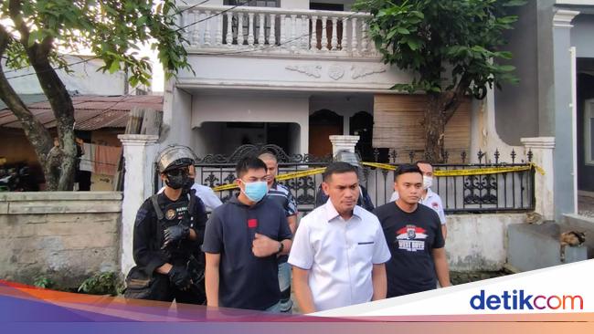Polisi Gerebek Rumah 'Lapak Narkoba' di Kampung Ambon, 81 Paket Sabu Disita