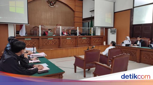 Alasan Napoleon Lumurkan Tinja ke Kace: Biar Tahu Rasanya Dinista Alasan Napoleon Lumurkan Tinja ke Kace: Biar Tahu Rasanya Dinista