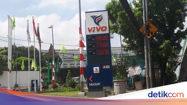 Antrean Panjang di SPBU Vivo Usai Pertalite Naik, Pertamina Bilang Begini