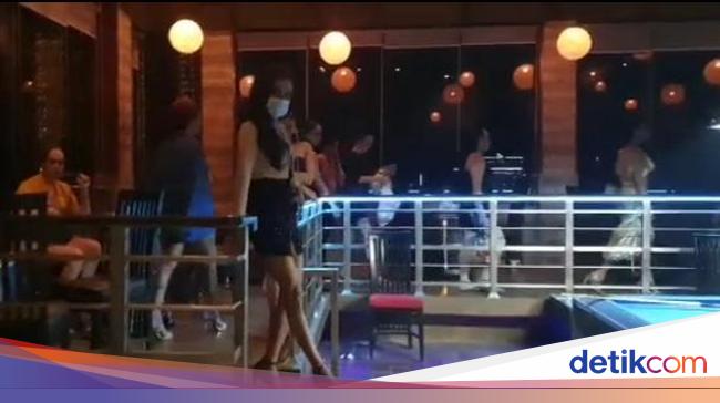 Siasat Panitia Pindahkan Kontes Waria di Makassar usai Dibubarkan Polisi