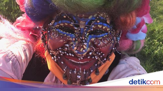 Ngilu! Wanita Ini Ngaku Punya 3.500 Tindikan di Kelamin
