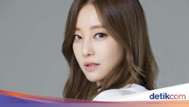 Go Woori eks Rainbow Umumkan Pernikahan, Ini Sosok Calon Suami