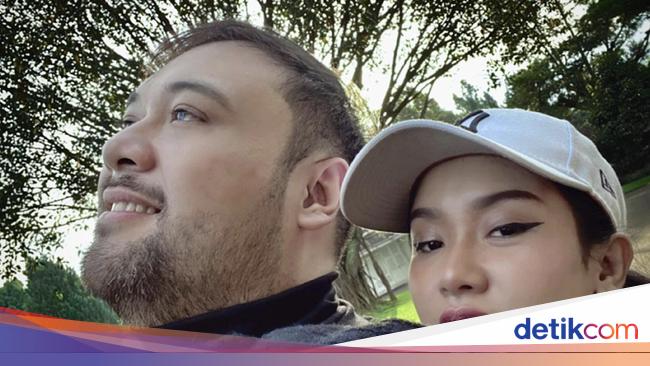 Cita Citata Pamer Buku Nikah, Jawab Isu Sah Jadi Istri Didi Mahardika