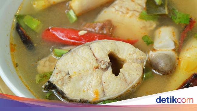 3 Resep Ikan Kuah Asam Segar yang Lezat Meresep Bumbunya