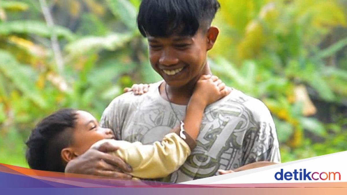 Mari Bantu Riswan, Kuli Pasir Remaja Tulang Punggung Keluarga