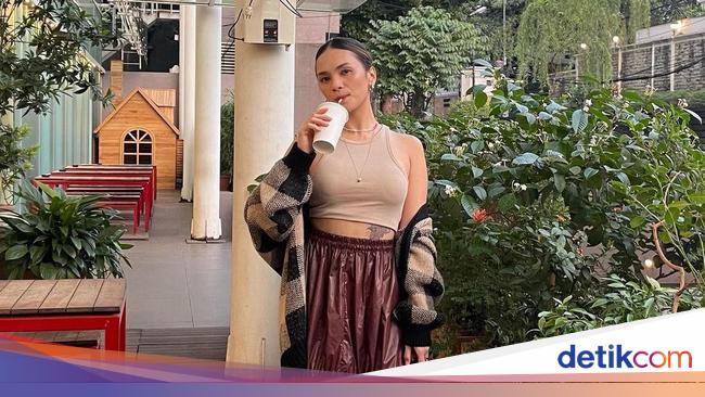 Violenzia Jeanette Ungkap Kenangan dengan Marcelino Lefrandt Violenzia Jeanette Ungkap Kenangan dengan Marcelino Lefrandt