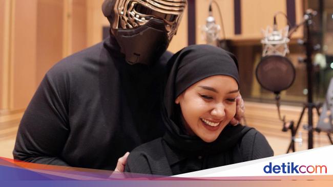 Diisukan Nikah Hari Ini dengan Didi Mahardika, Cita Citata Pamer Lagi ... Diisukan Nikah Hari Ini dengan Didi Mahardika, Cita Citata Pamer Lagi ...