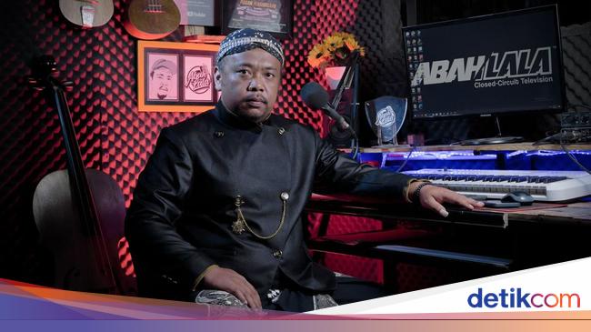 Abah Lala Ubah Lagu Ojo Dibandingke untuk Prabowo: Yo Mesti Menang