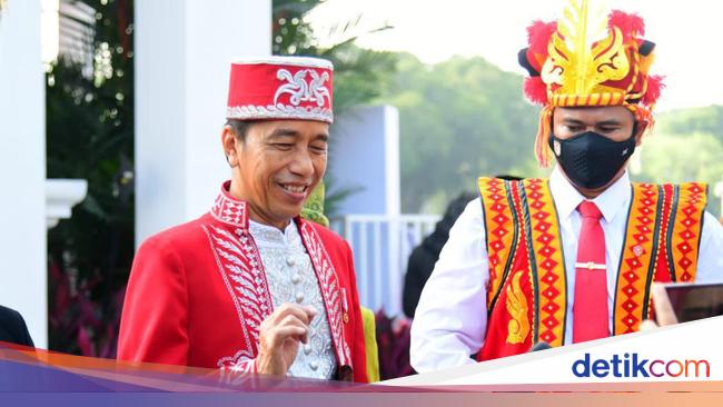 Baju Adat yang Dipakai Jokowi saat Upacara 17 Agustus dari Masa ke Masa