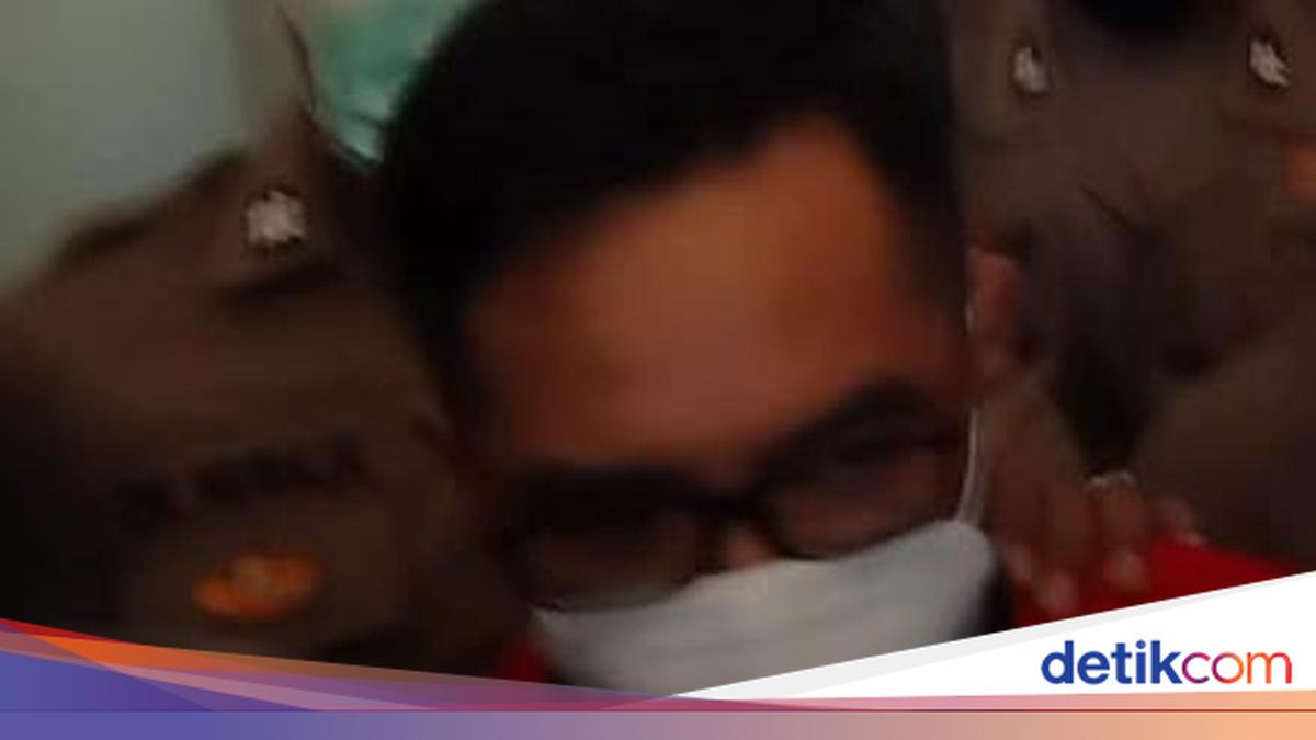 Mas Bechi Dituntut 16 Tahun Bui di Kasus Pemerkosaan Santriwati!