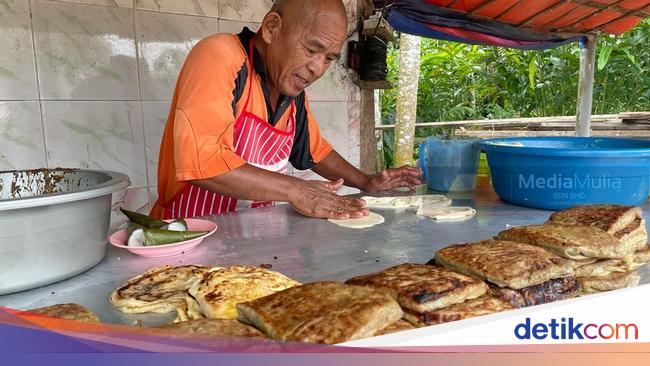 Selama 32 Tahun Penjual Ini Jual Roti Canai Rp 1.600 Per Porsi
