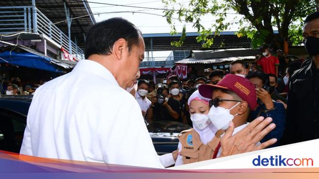 Wartawan Cilik di Surabaya Tanya Jokowi Cara Jadi Presiden
