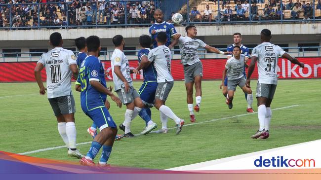 10 Lokasi Nobar Persib Vs Bali United Hari Ini