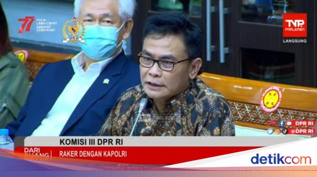 Johan Budi: Saya Berdoa Pak Mahfud Tidak Di-reshuffle gara-gara Ini