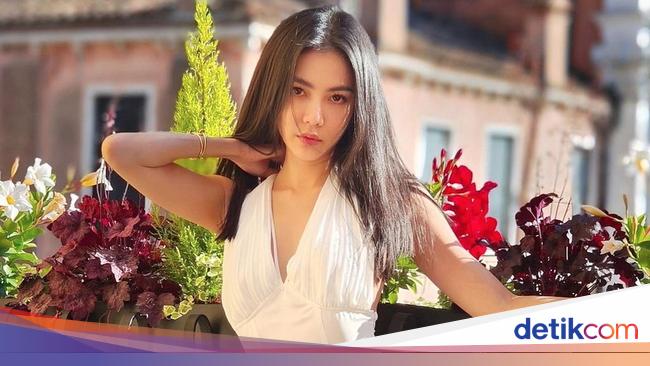 Wanida Termthanaporn yang Bikin Para Netizen Jatuh Hati