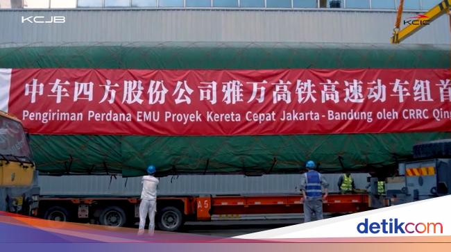 Potret Pengiriman Kereta Cepat Jakarta-Bandung, Diangkut Truk Besar ... Potret Pengiriman Kereta Cepat Jakarta-Bandung, Diangkut Truk Besar ...