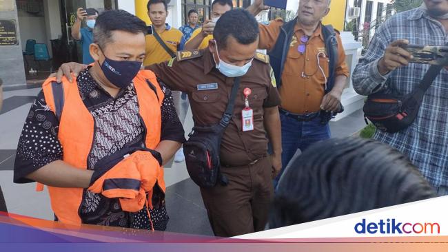 Kades Roomo Gresik Ditahan Kejari di Kasus Korupsi Dana Desa Rp 270 Juta